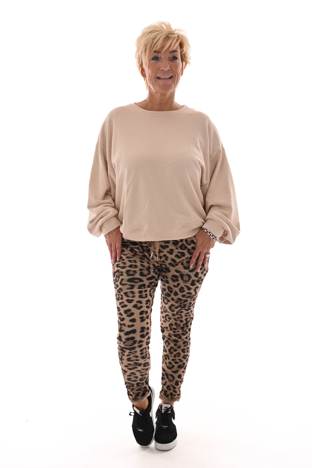 Silky stretchbroek panterprint camel
