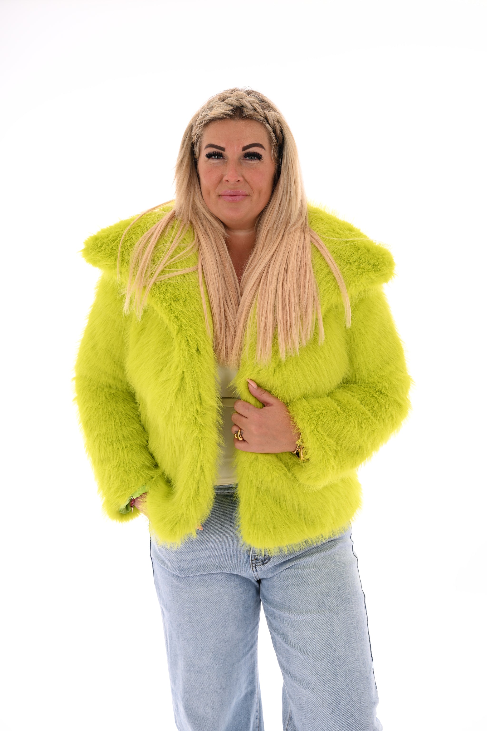 Korte faux fur jas felgroen